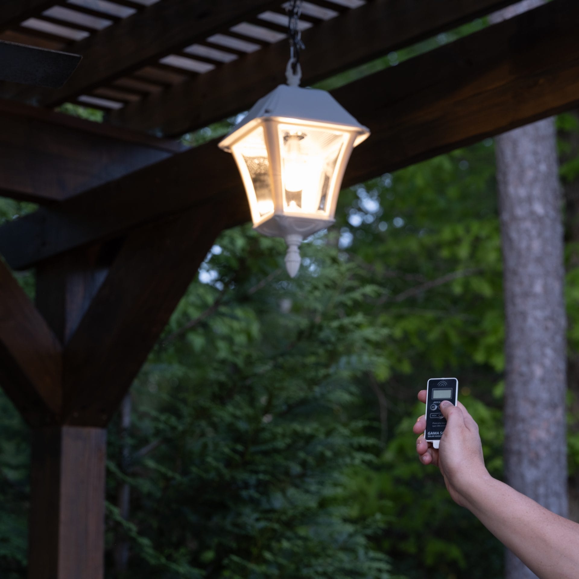 Enhancing A Modern Home Appeal with Illuminating Innovative Solar ...